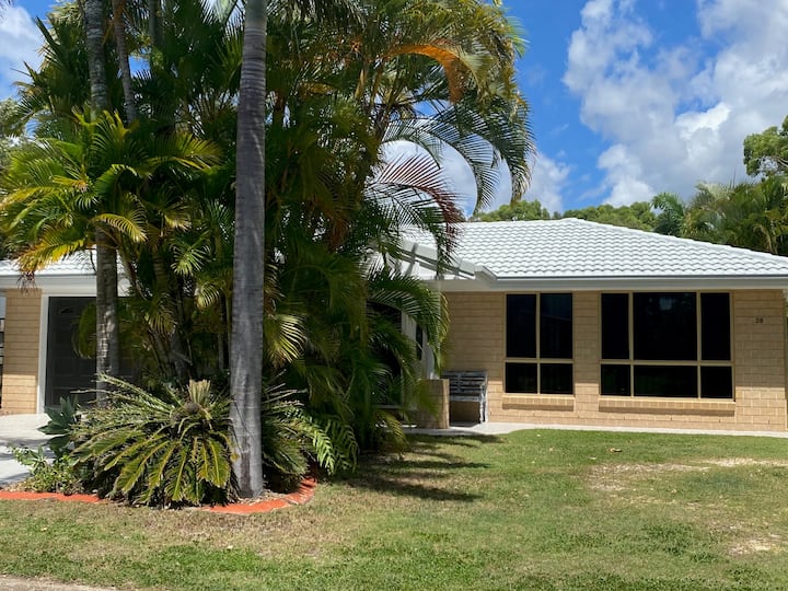 36 Cypress Avenue - Rainbow Beach. Pets Welcome - Rainbow Beach