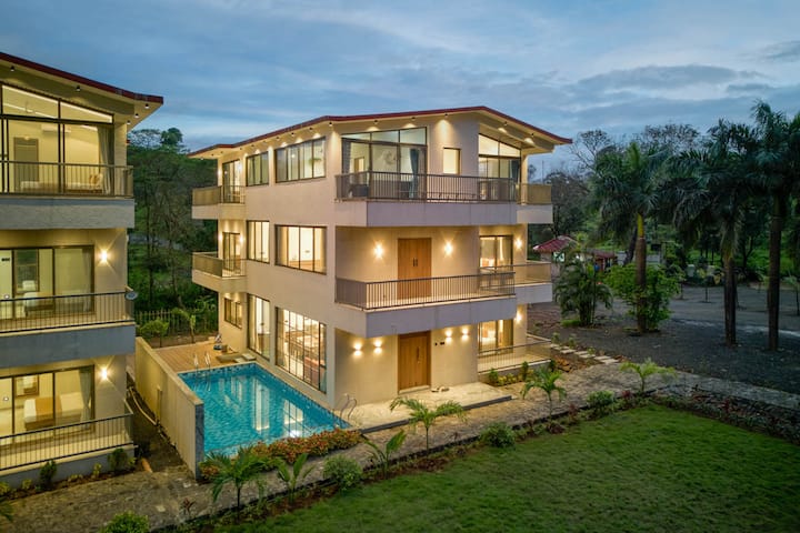 Mount Bliss 9br At Stayvista | Mountain Views - Igatpuri