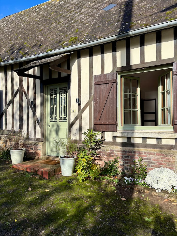 Le Petit Cottage En Auge •Confort•jardin•central - Orne
