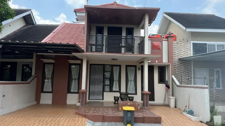 Nala House - Indramayu