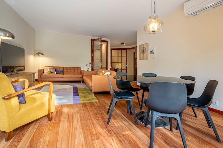 Jacaranda: Your Stylish Retreat In Lisbon - Bobadela