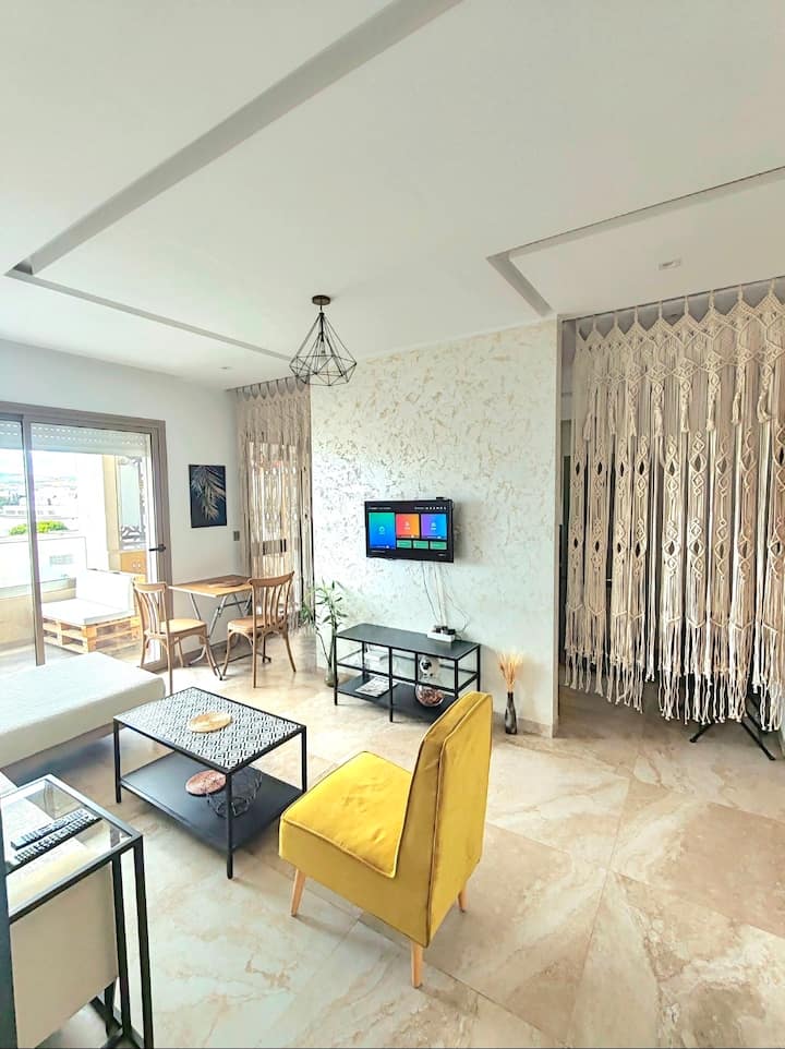 Prime Location, Open View,
Pool And Play Hall - Nabeul‎