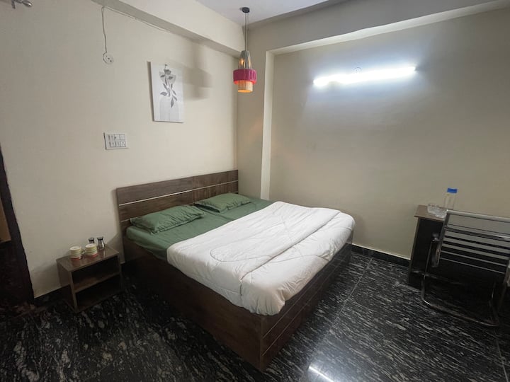 For A Group Of 8 Friends & Families | Four 1 Rks - Noida