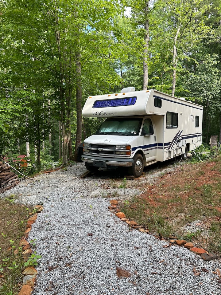 Happy Little Camper Up From The Lake - Walhalla, SC