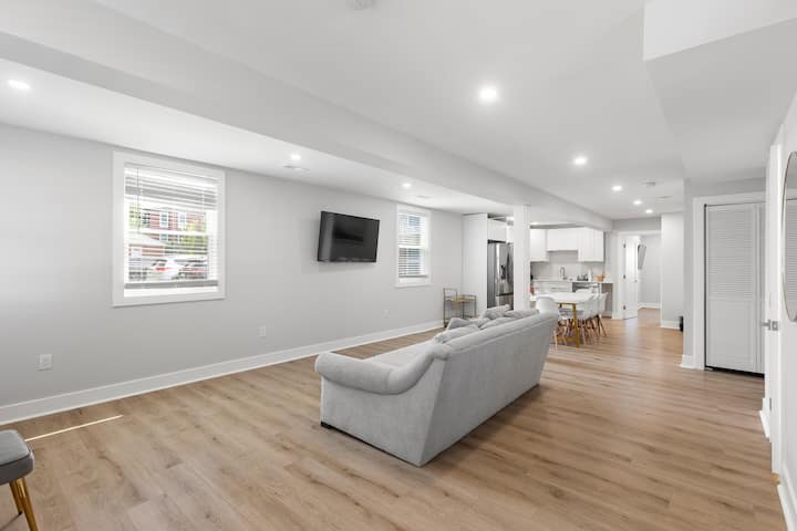 Bright & Spacious Home In The Heart Of Arlington - National Harbor, MD