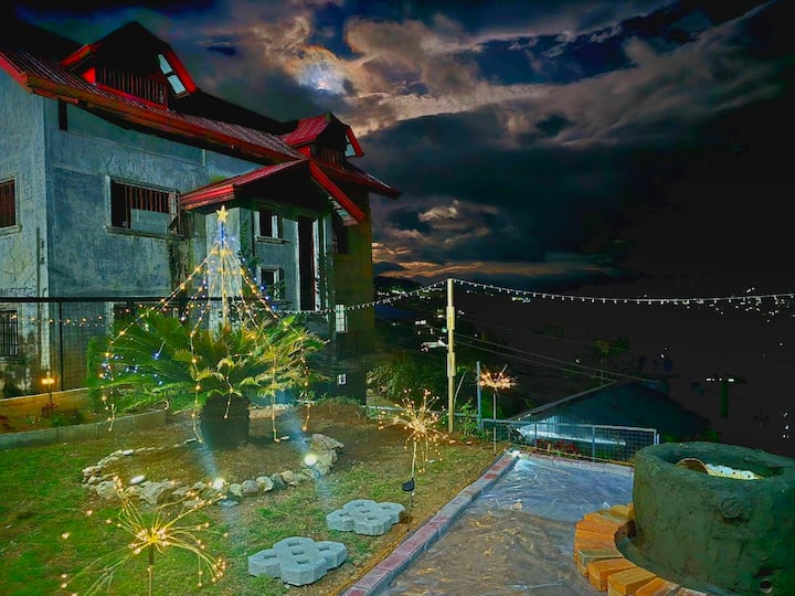 Pentajhomestay. 
Bed. Staycation. Memories - Baguio