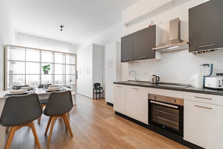 M3 City Centre - 15 Min To Venice + Parking + Wifi - Mestre