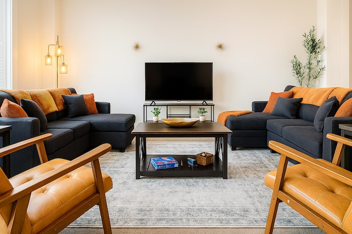 Spacious Loft - Walk To Csu + Theaters | Sleeps 12 - Cleveland, OH