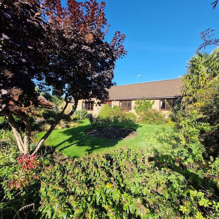Spacious One Floor Living & Peaceful Garden. - Durham