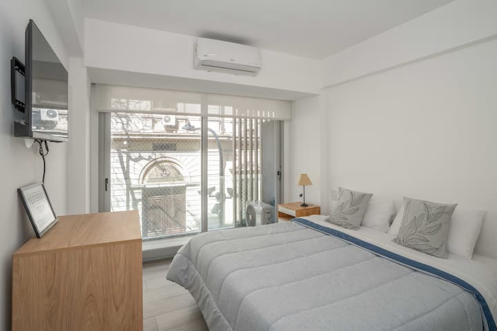 1br With Balcony And Amenities. City Center! - Argentina