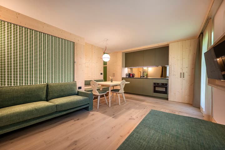 Elegante Monolocale 2024 Con Giardino, 3 Posti - Selva di Val Gardena