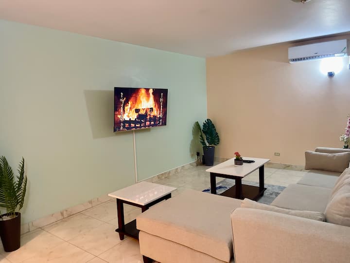 Staycation Inn Jamaica - Montego Bay