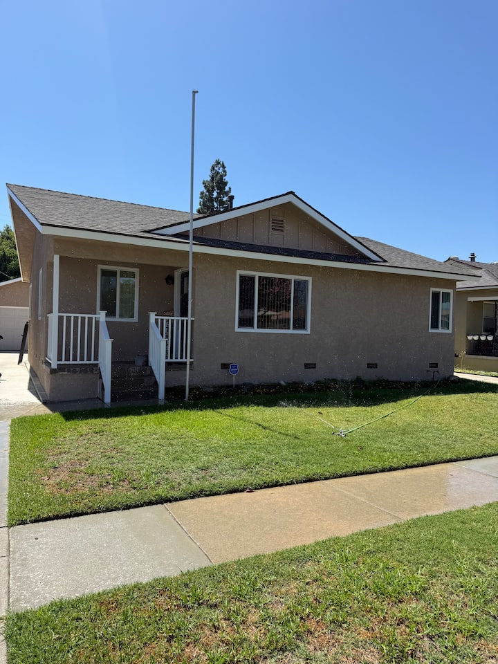 Entire Home Near Knotts And Disney
3 Bedrooms - Norwalk, CA