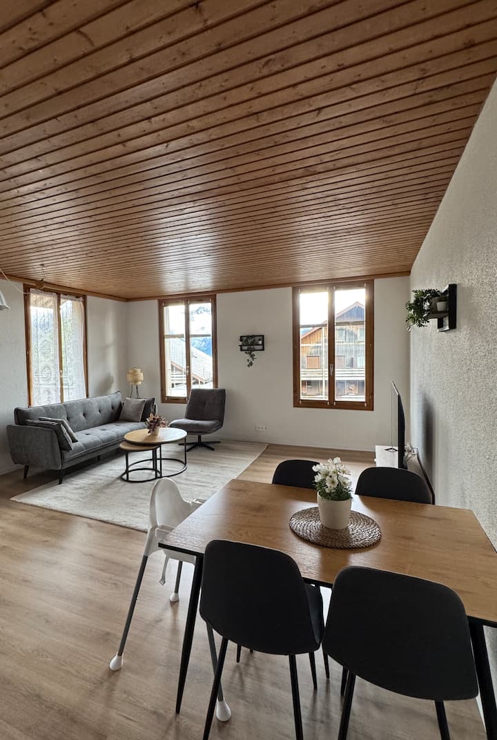 Wohnung In Beatenberg: 1 Schlafzimmer, 1 Bettsofa - Beatenberg