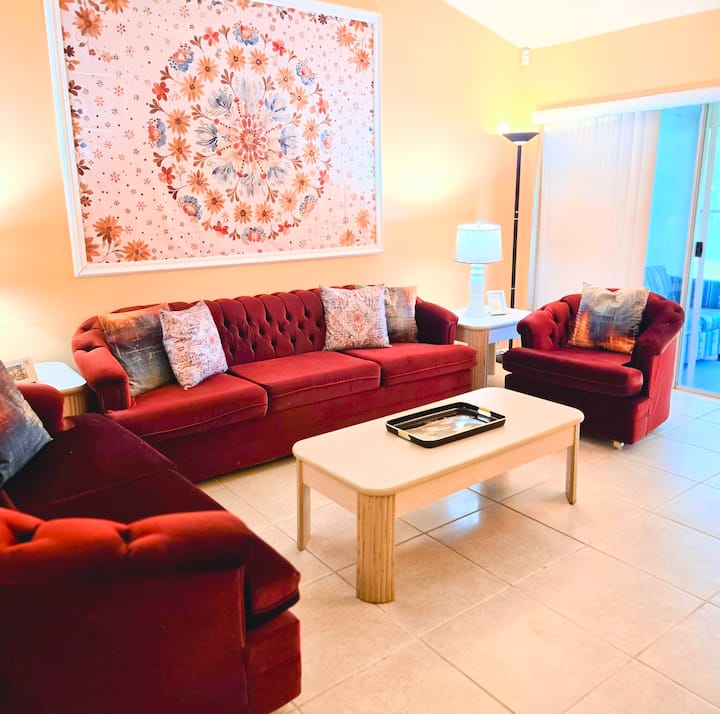 Retro 3 Bedroom Family Home W/pool Access! - Aéroport international d'Orlando (MCO)