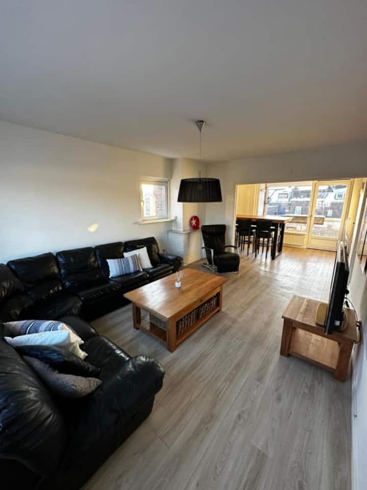 Lovely 2-bedroom Apartment With Balcony - Maastricht