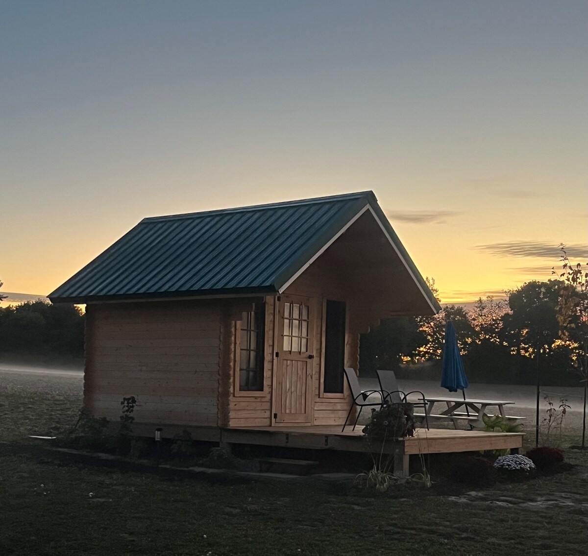 Country Calm Cabin. Romantic off grid farm stay. - Guest houses for ...