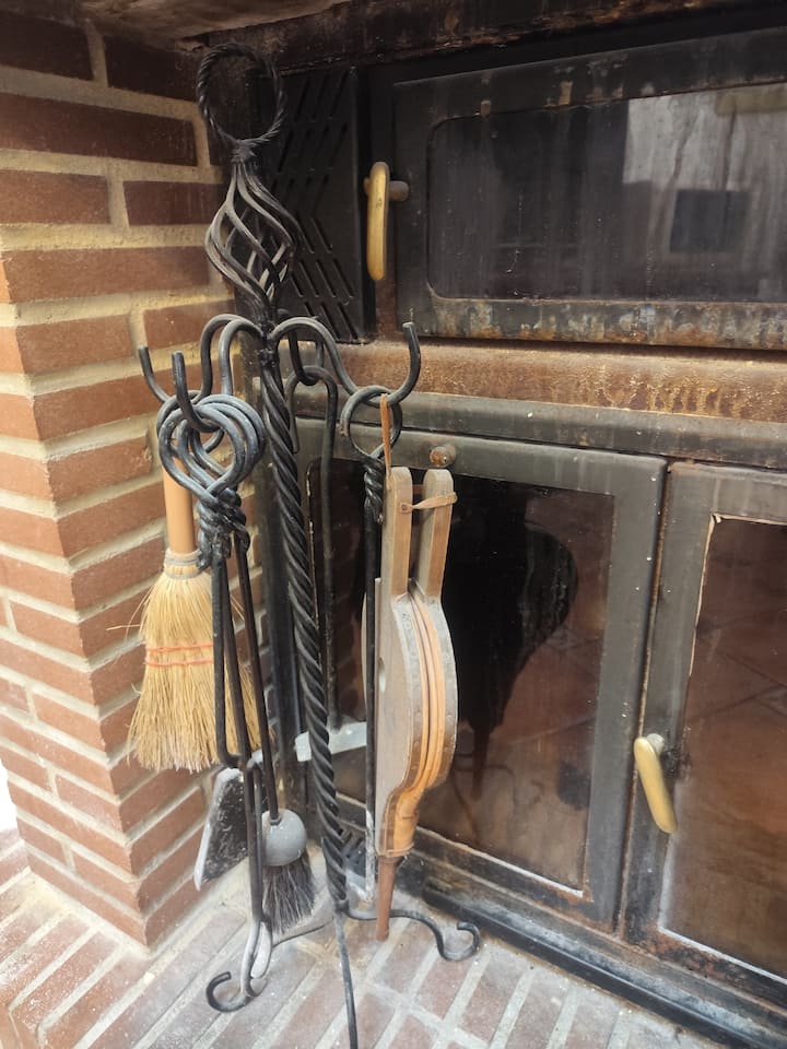 Cueva Bajo El Castillo - Albacete