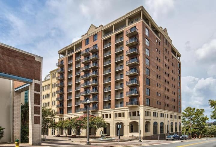 The Avenue - Where Session Stays Meet Campus Days - Tallahassee, FL