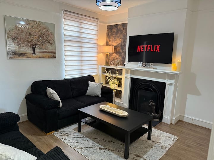 Stunning 3 Bed House In Central Leicester - Leicester