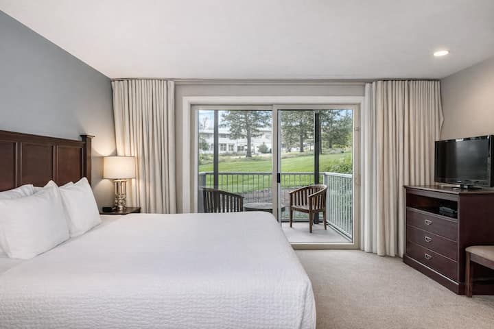 Bayside King Room With Stunning Island Views - Orcas Island, WA