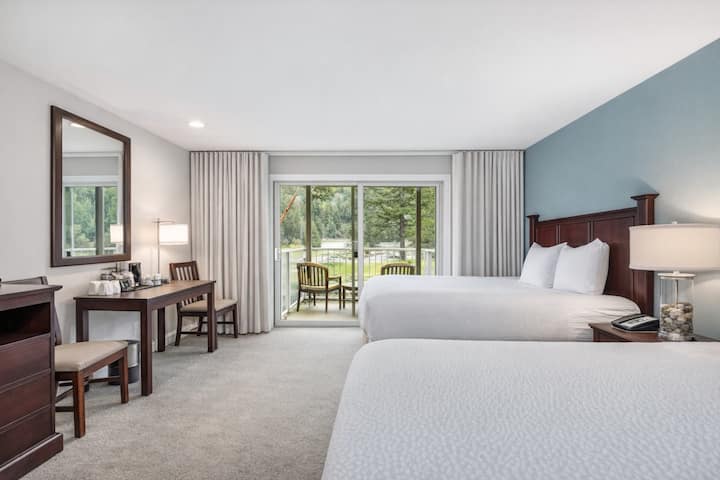 Bayside Queen Room With Stunning Island Views - Orcas Island, WA