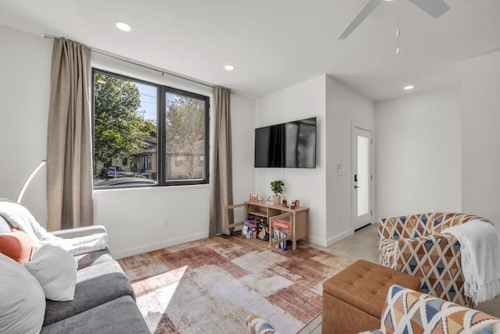 Luxury Awaits At Dream Excape - Chattanooga, TN