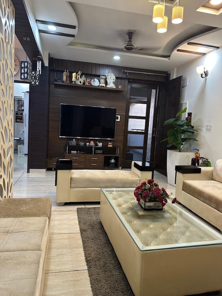2 Bhk Full Furnished Luxurious Flat - Chandigarh