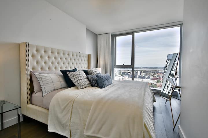 Sleek High-rise 2br2ba Condo Heart Of Downtown Mtl - LaSalle