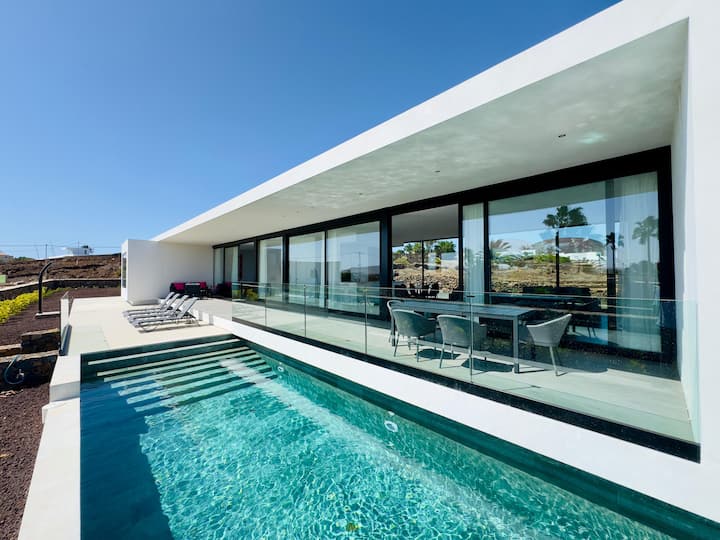 Casa Cubo Con Piscina Climatizada - Fuerteventura