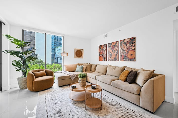 A True Home, 3 Bedrooms Free Valet Newly Renovated - Miami