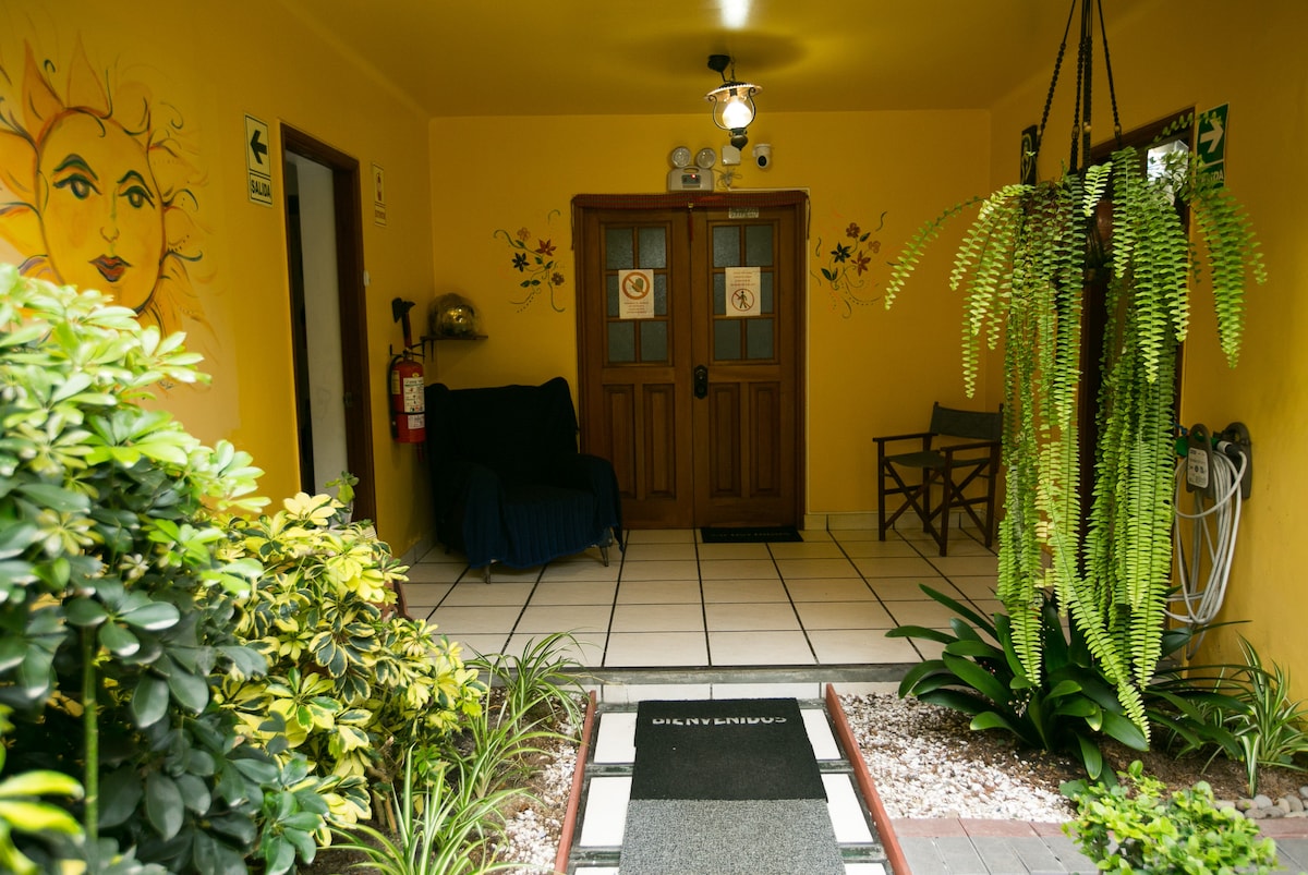 Double flexible (2 places et demie ou 1 king). - Bed and Breakfasts à ...