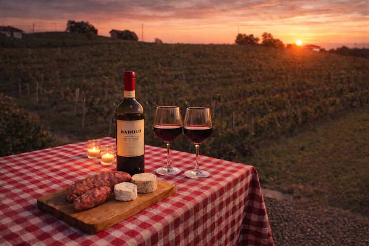 Cascina Tra I Vigneti Delle Langhe | Vicino Barolo - Bra