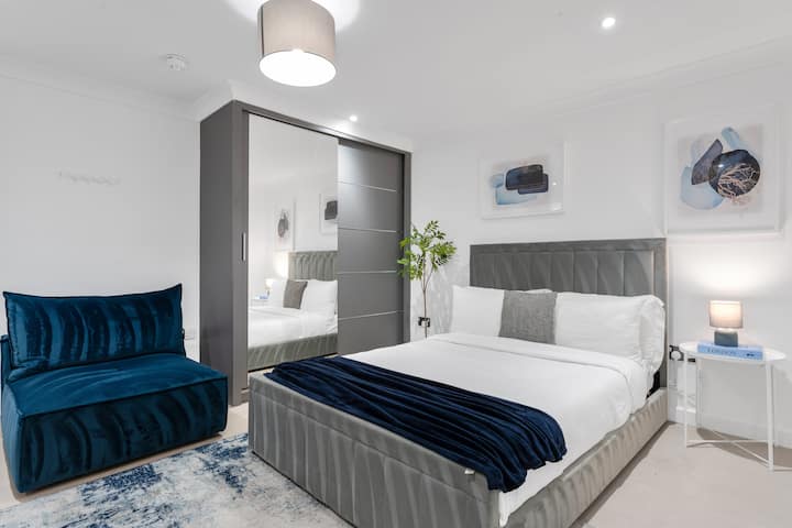 London 2 Bedroom Basement Suite Cosy East Sleeps 4 - Chingford