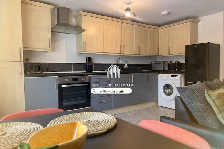 Modern Flat | Long Stays | Monthly Discount! - Crawley