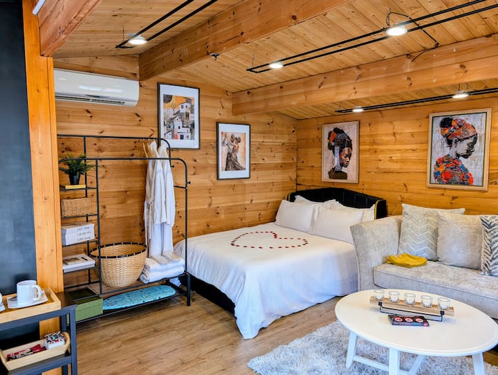 Log Cabin - Gillingham