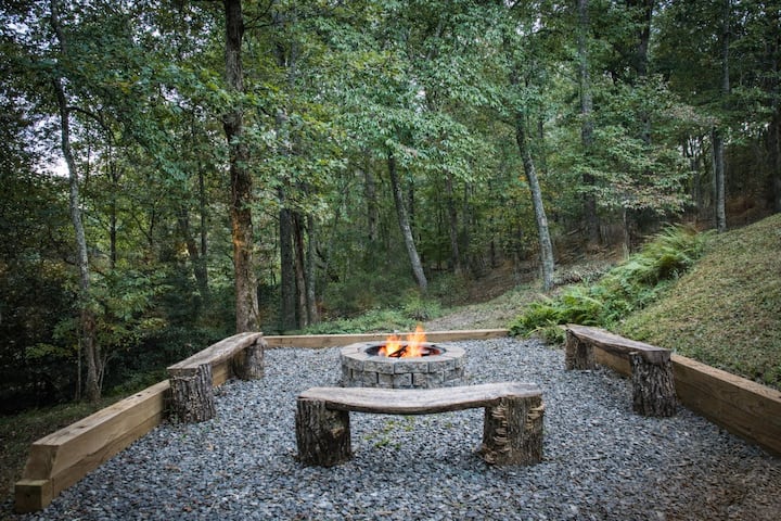 Blue Ridge Log Cabin-cool Summer Nights-firepit - Georgia, GA