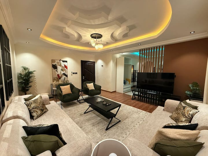 ملاذ هادئ في قلب المدينة ، 3br , استمتع بالخدمات - Jeddah