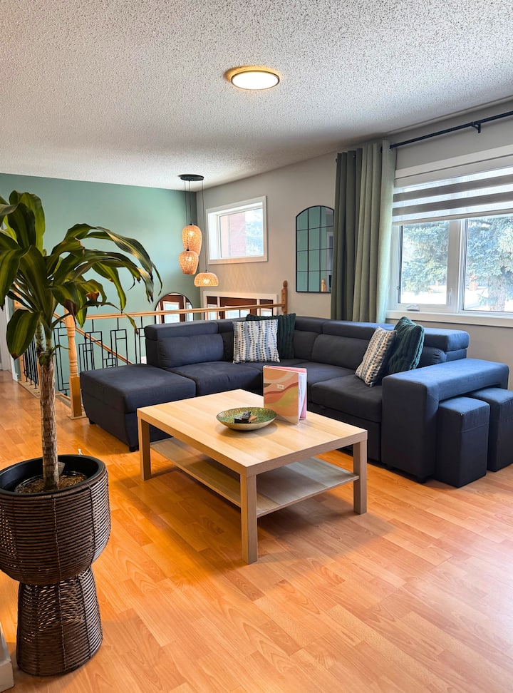 4 Bed (2 King) 2 Min To Wem! Air Hockey & Foosball - Edmonton