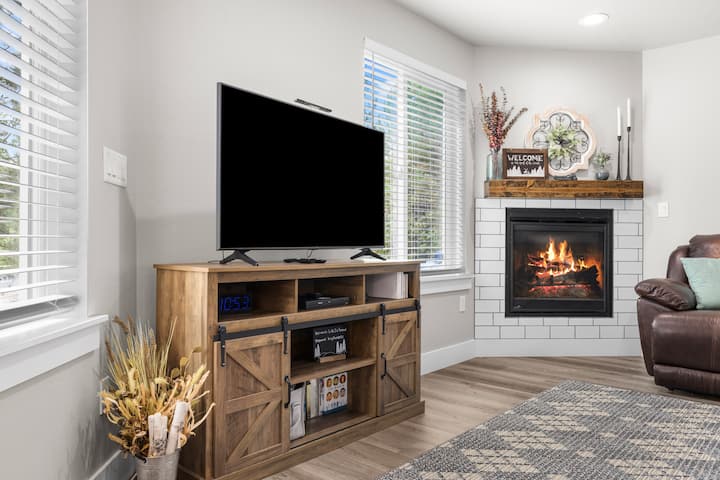 Fire & Fun Cabin - Tamarack Ski Resort, ID