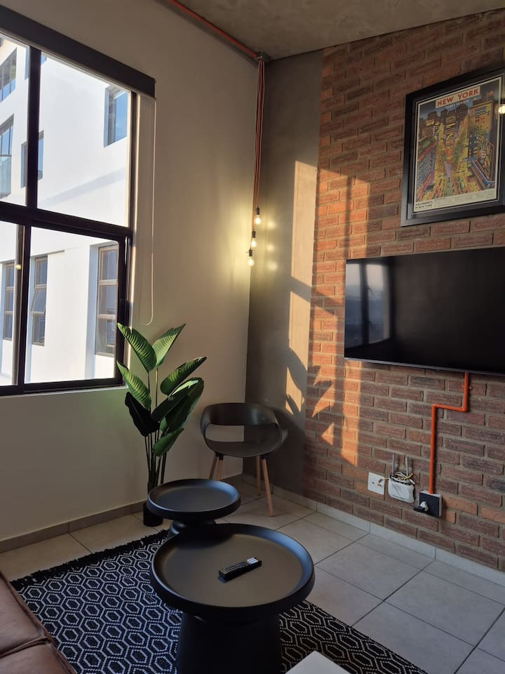 Sojo District | The Bolton @2 Sturdee Ave Rosebank - Johannesburg