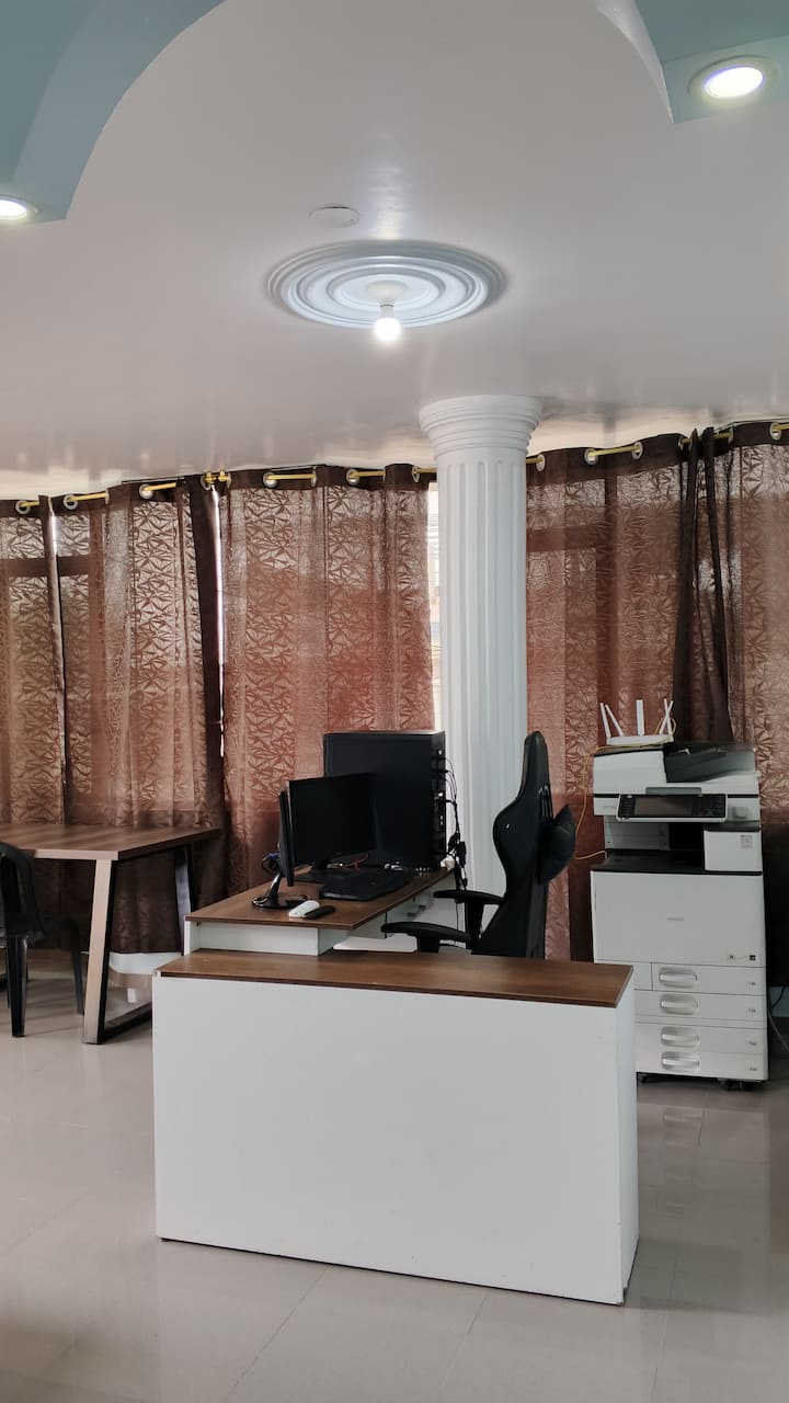 Elegante Apartamento Céntrico Con Garage Y Ac - Santo Domingo