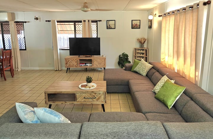 Castaway At Cowley - Beach Front Paradise - Kurrimine Beach