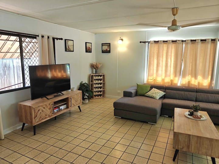 Castaway At Cowley - Beach Front Paradise - Kurrimine Beach