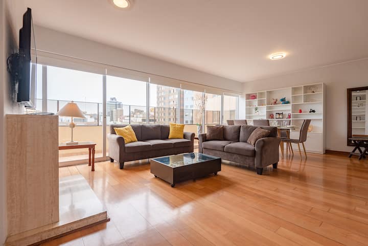 Large And Central Flat 3br/3ba In Miraflores - Peru