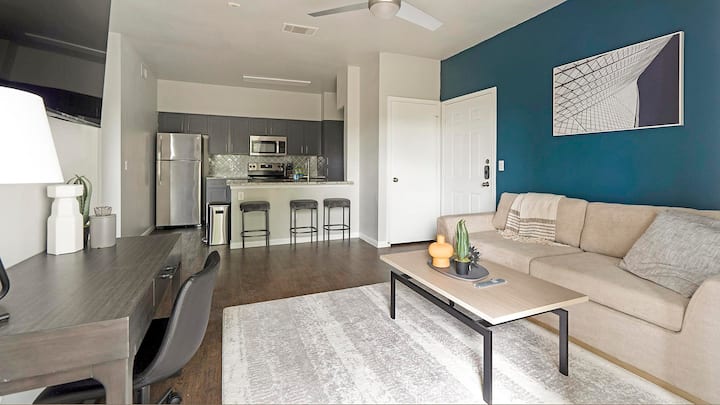 Landing | Incredible 2bd, Pool, Clubhouse - Helotes, TX