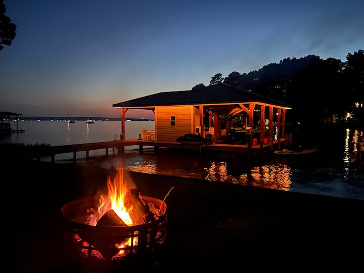 A+ Location! Main Lake Views And Stunning Sunsets - Lake House, Gasburg