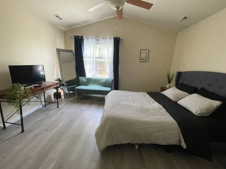 Master Suite - Jacksonville, NC