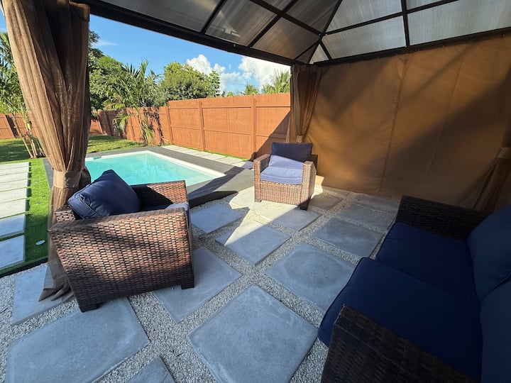 Seaside Serenity-pool-private Yard-8 Min To Beach - Delray Beach, FL