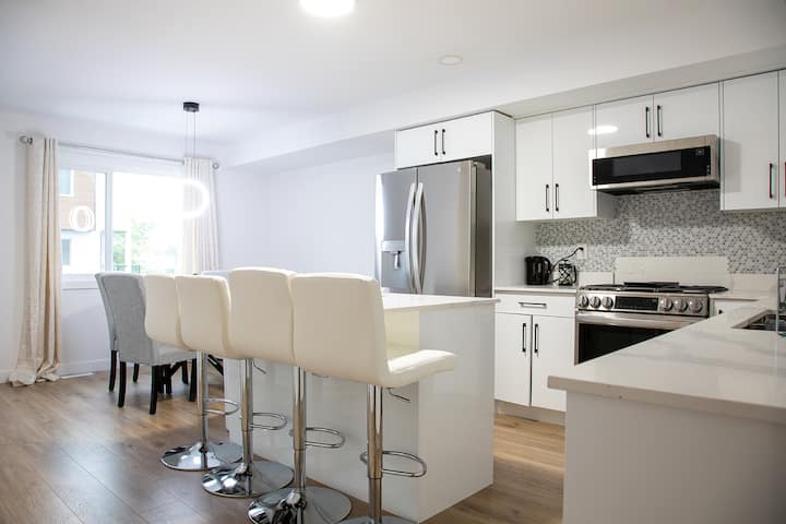 Quiet Retreat Close To Everything In Winnipeg Mb. - Winnipeg